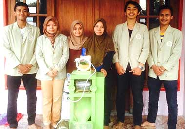 Mahasiswa UGM Ciptakan Alat (SCOPE) demi Majunya Peternakan Ayam di ...