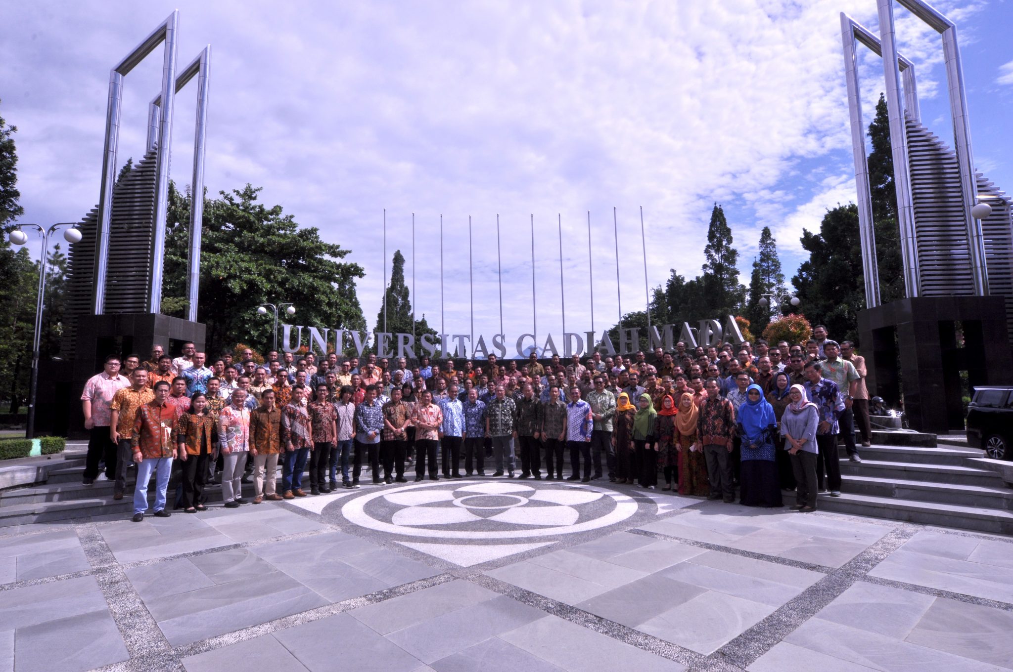 Program Studi Program Profesi Insinyur Fakultas Teknik UGM menerima 252 ...