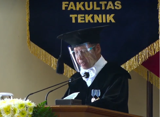 Prof. Ir. Alva Edy Tontowi dikukuhkan sebagai Guru Besar Bidang Teknik ...