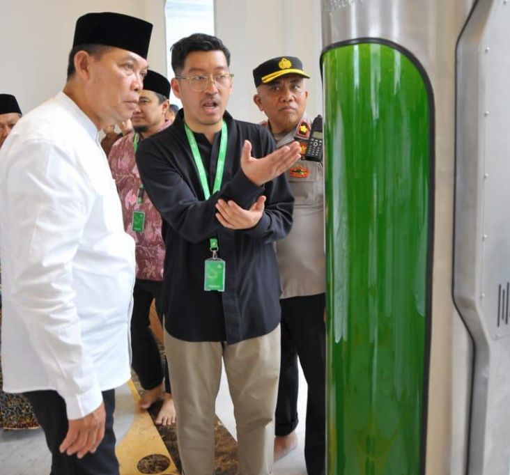Setara 15 Pohon, Kapsul Pohon Cair Ditempatkan di Masjid Syeikh Zayed ...