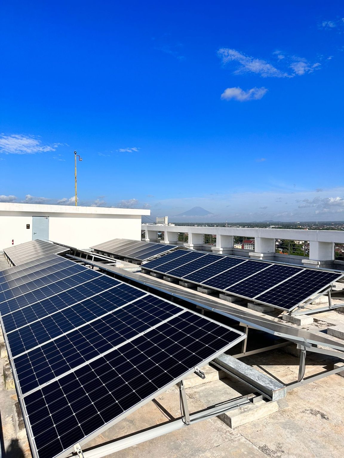 Penerapan Panel Surya sebagai Salah Satu Sumber Energi Listrik di ...