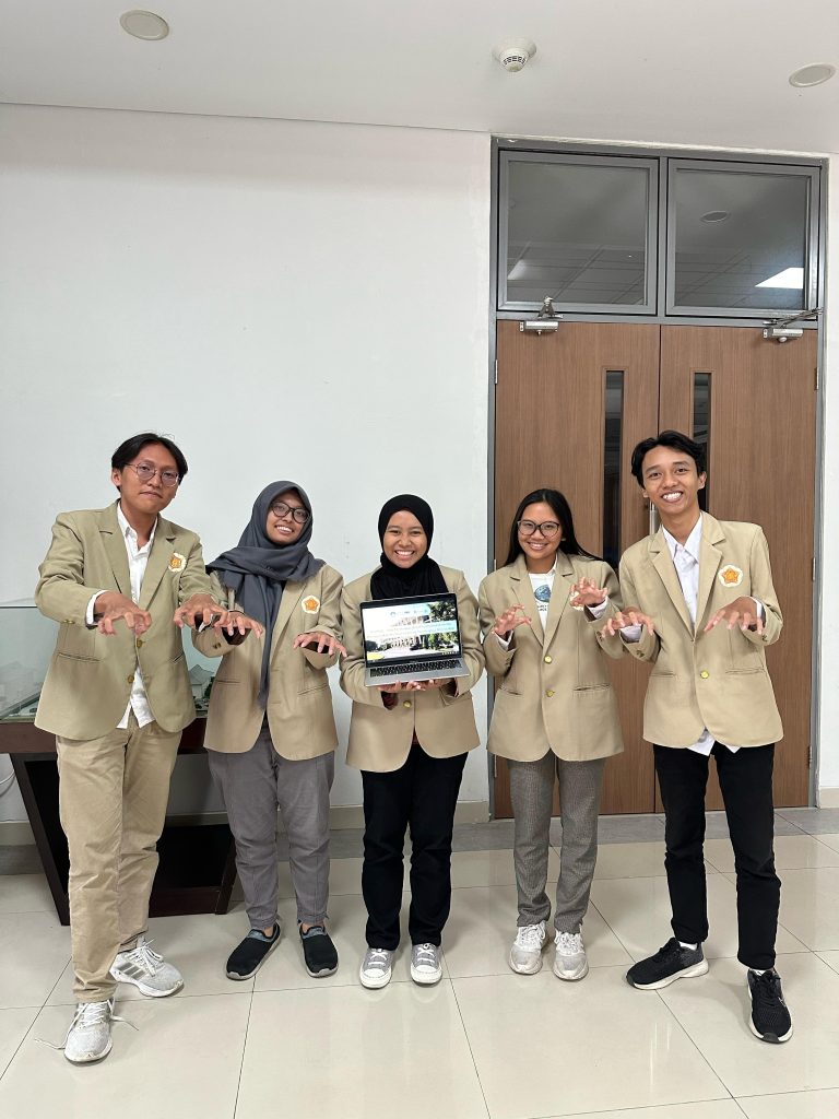 ReuMate: Alat Deteksi Dini Rheumatoid Arthritis Karya Tim Mahasiswa UGM ...