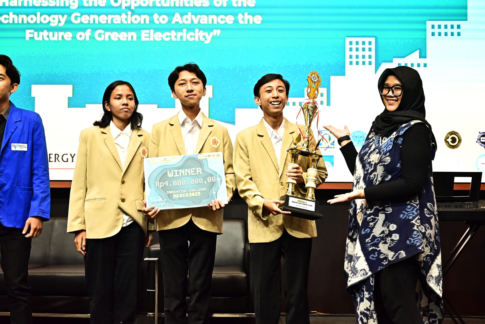 From Mechanical to Electrical: Mahasiswa Teknik Mesin UGM Raih Juara 1 ...