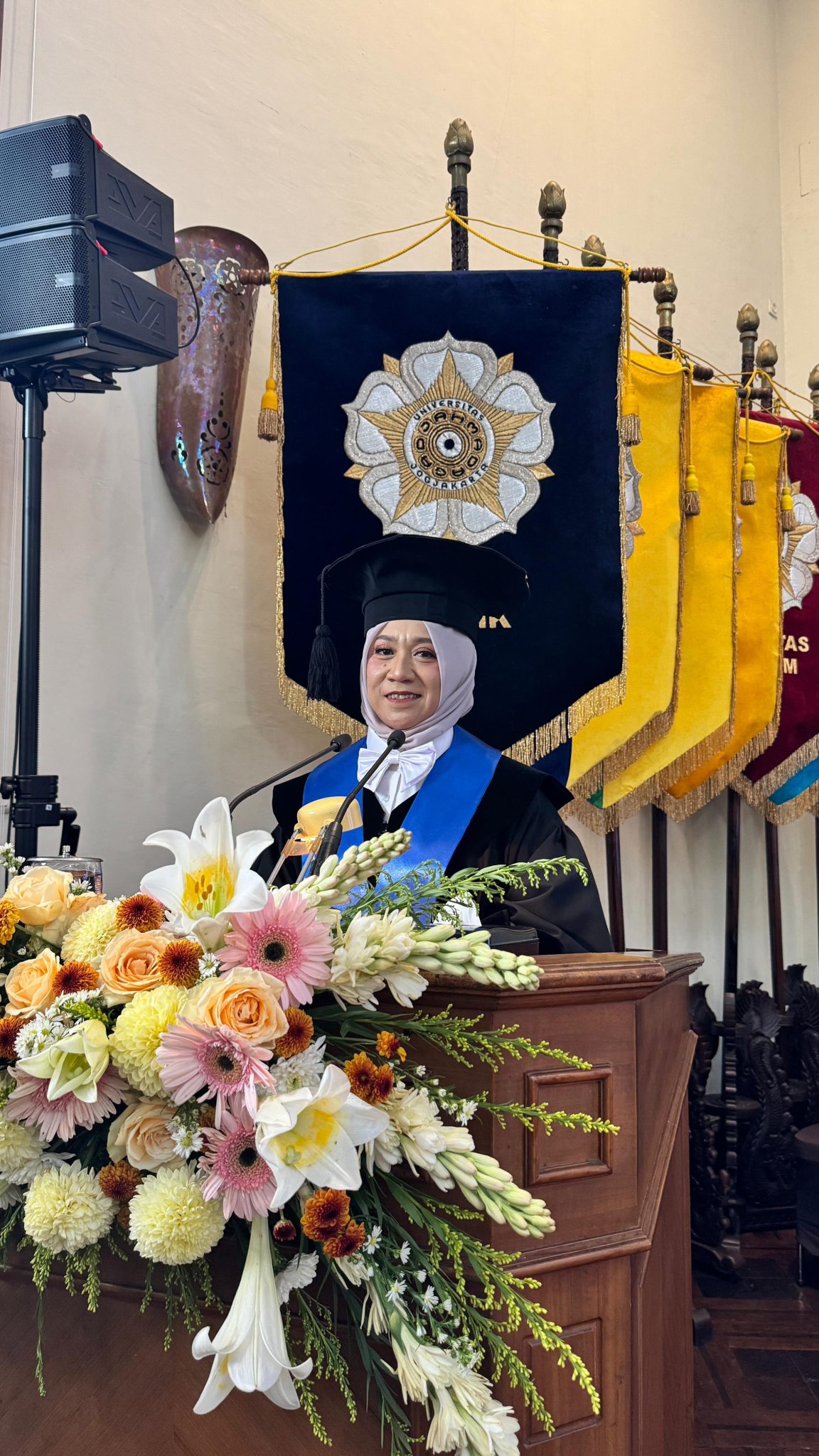 Prof. Yeni Resmi Dikukuhkan sebagai Guru Besar Geodesi Geometri ...