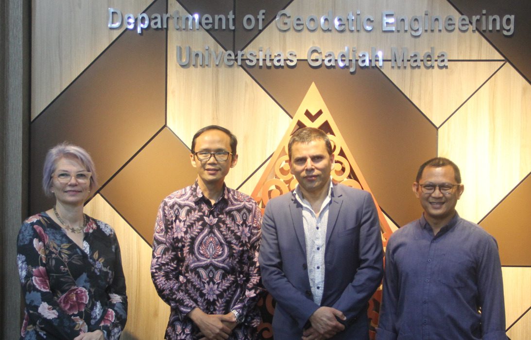 Departemen Teknik Geodesi Fakultas Teknik UGM dan University of ...